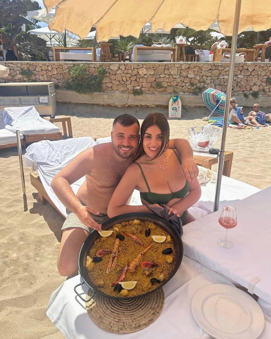 Pár Si Užíval Luxus Na Dovolenke Kým Im Nepriniesli účet ToĽkoto Na Toto Budú Ešte Dlho